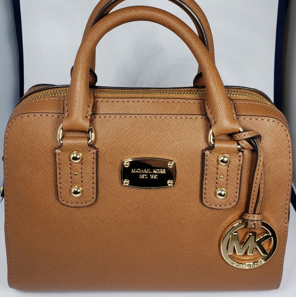 Michael Kors | Bags | Never Used Mk Purse | Poshmark